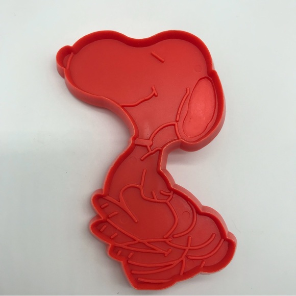 Peanuts | Kitchen | Vintage Peanuts Snoopy Running Red Cookie Cutter ...